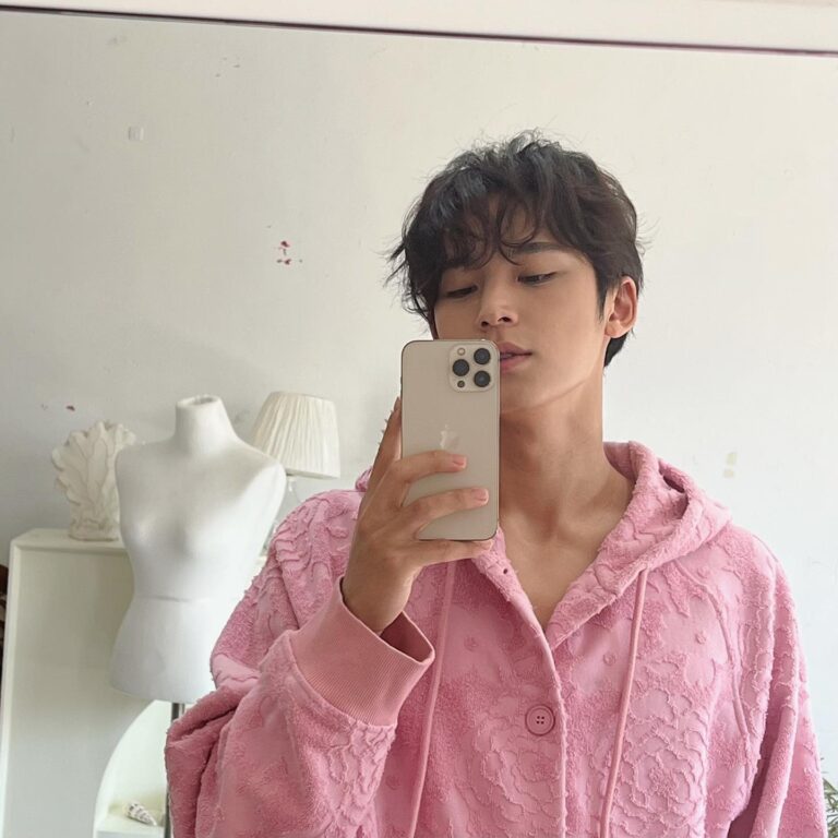 Seventeen's Mingyu Profile | KPTN